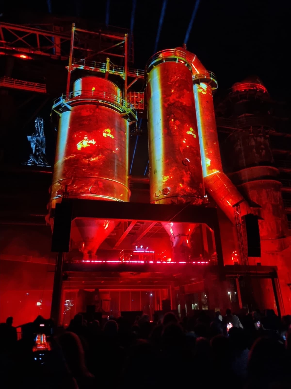 🎶 Monumental Tour à la Rockhal : un show électro visuel pour les 20 ans de Belval ...